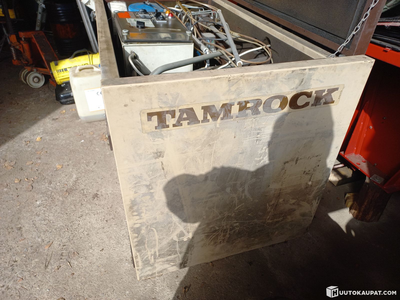 Tamrock ruuvikompura, Marttila | Huutokaupat.com