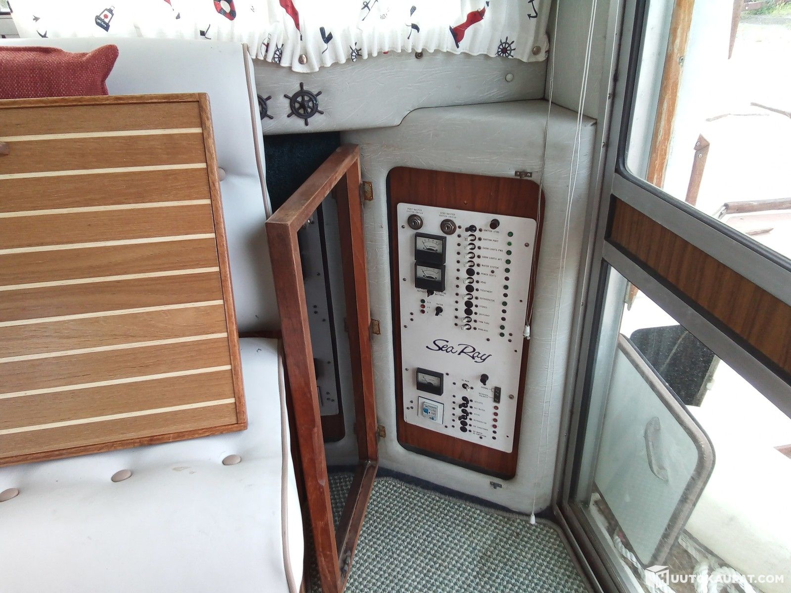 Sea Ray 340 Flybridge, Mikkeli | Huutokaupat.com