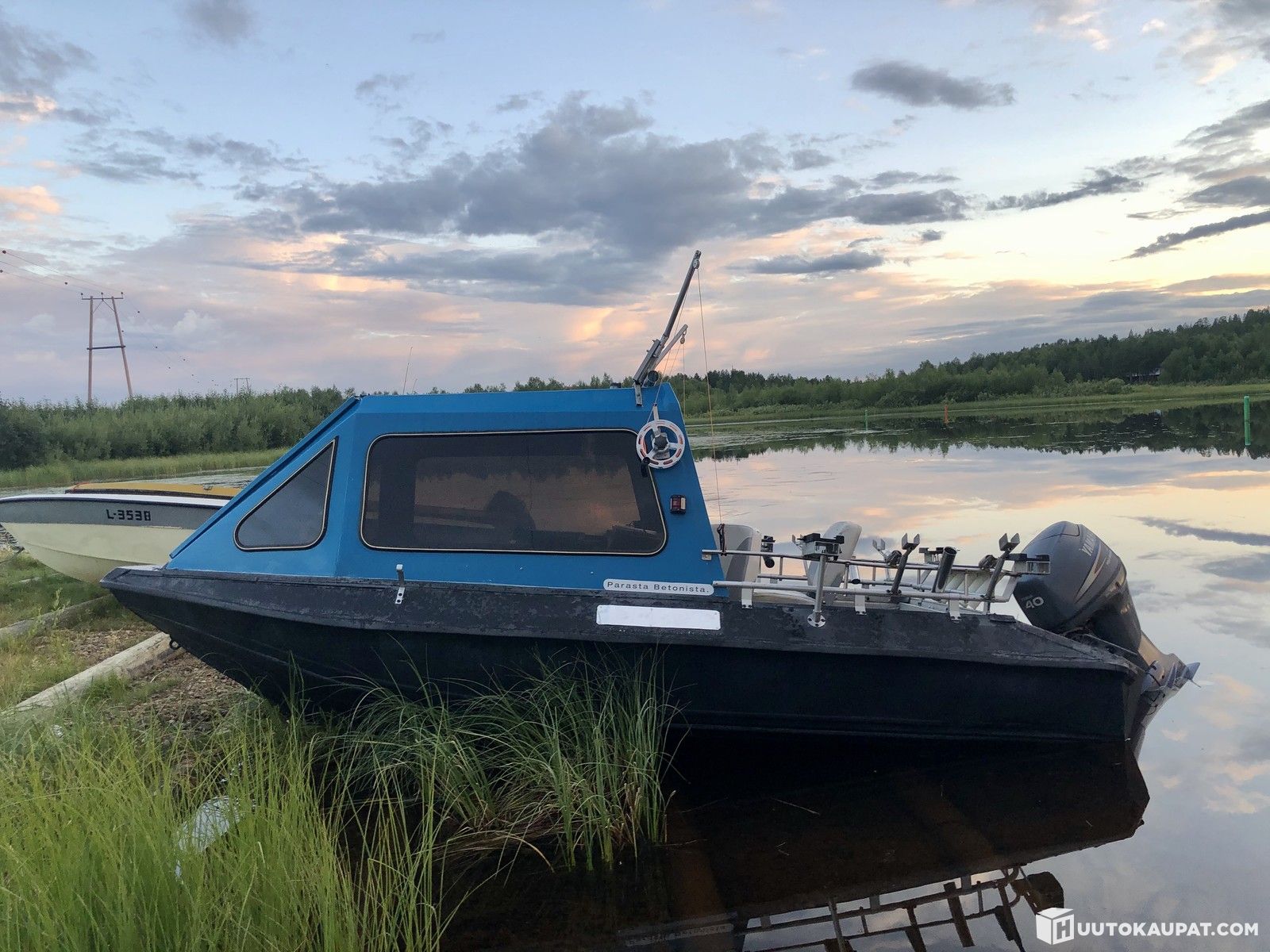 Buster vene ja Yamaha 40 hp moottori, Inari | Huutokaupat.com