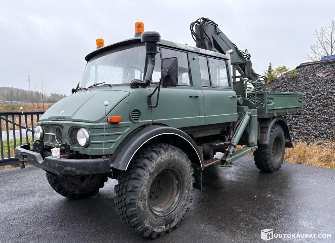 Mercedes Benz UNIMOG, 5-hengen ohjaamolla, NUMMI-nosturilla, 1980 ...