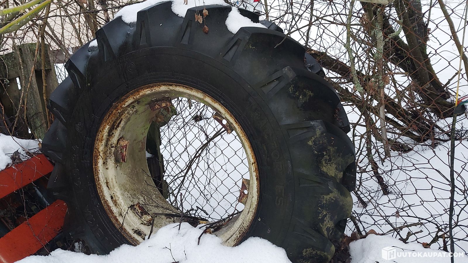 Nokia Tractor ES 14.9-24 Renkaat 2 KPL, Heinola | Huutokaupat.com