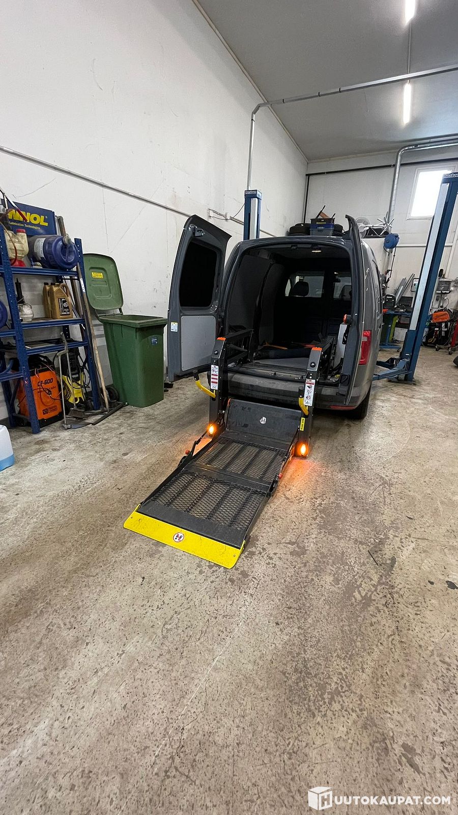 Invahissi Dhollandia, Kaarina | Huutokaupat.com