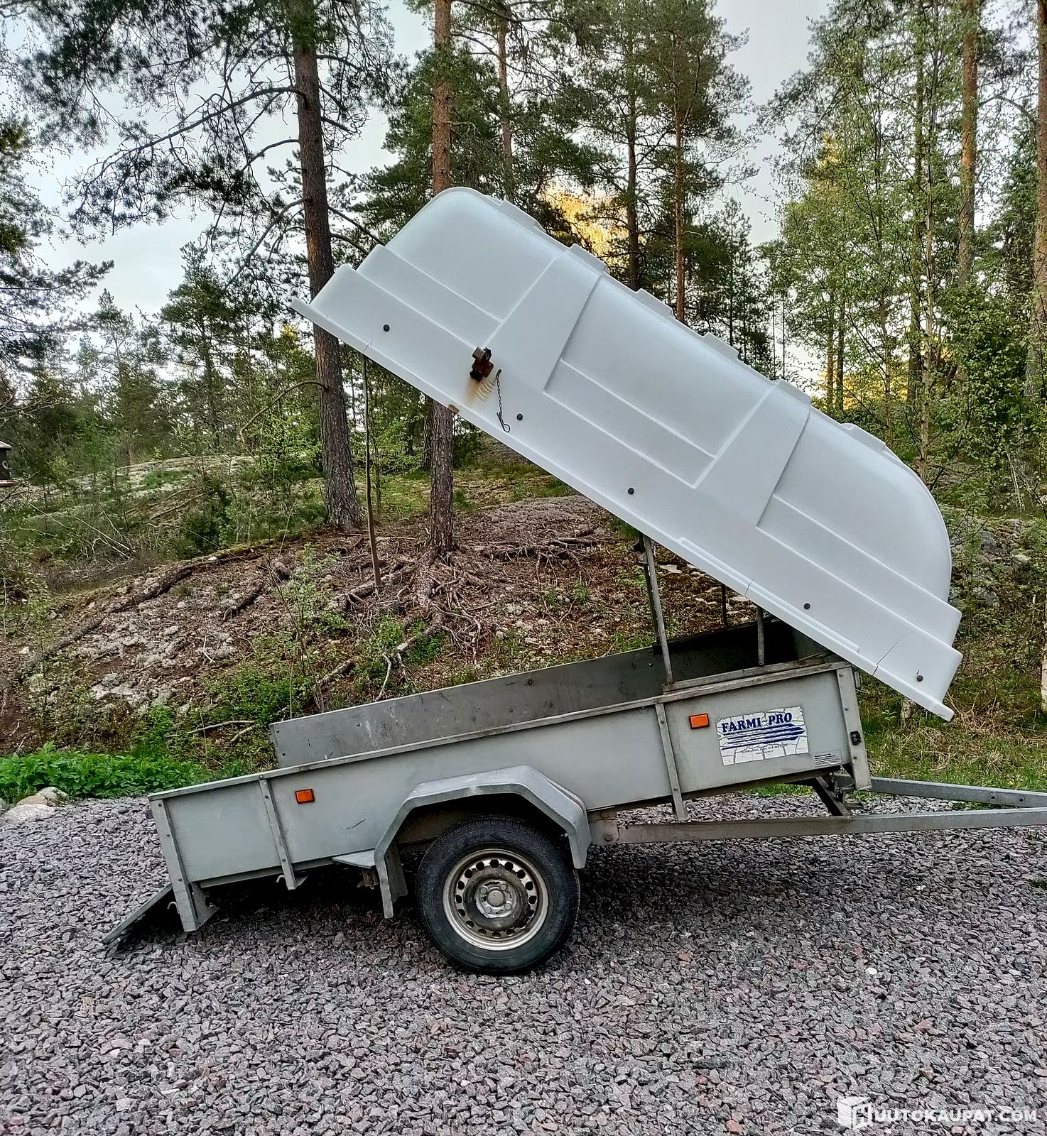 Farmi 75L/270, 2006, Raasepori | Huutokaupat.com