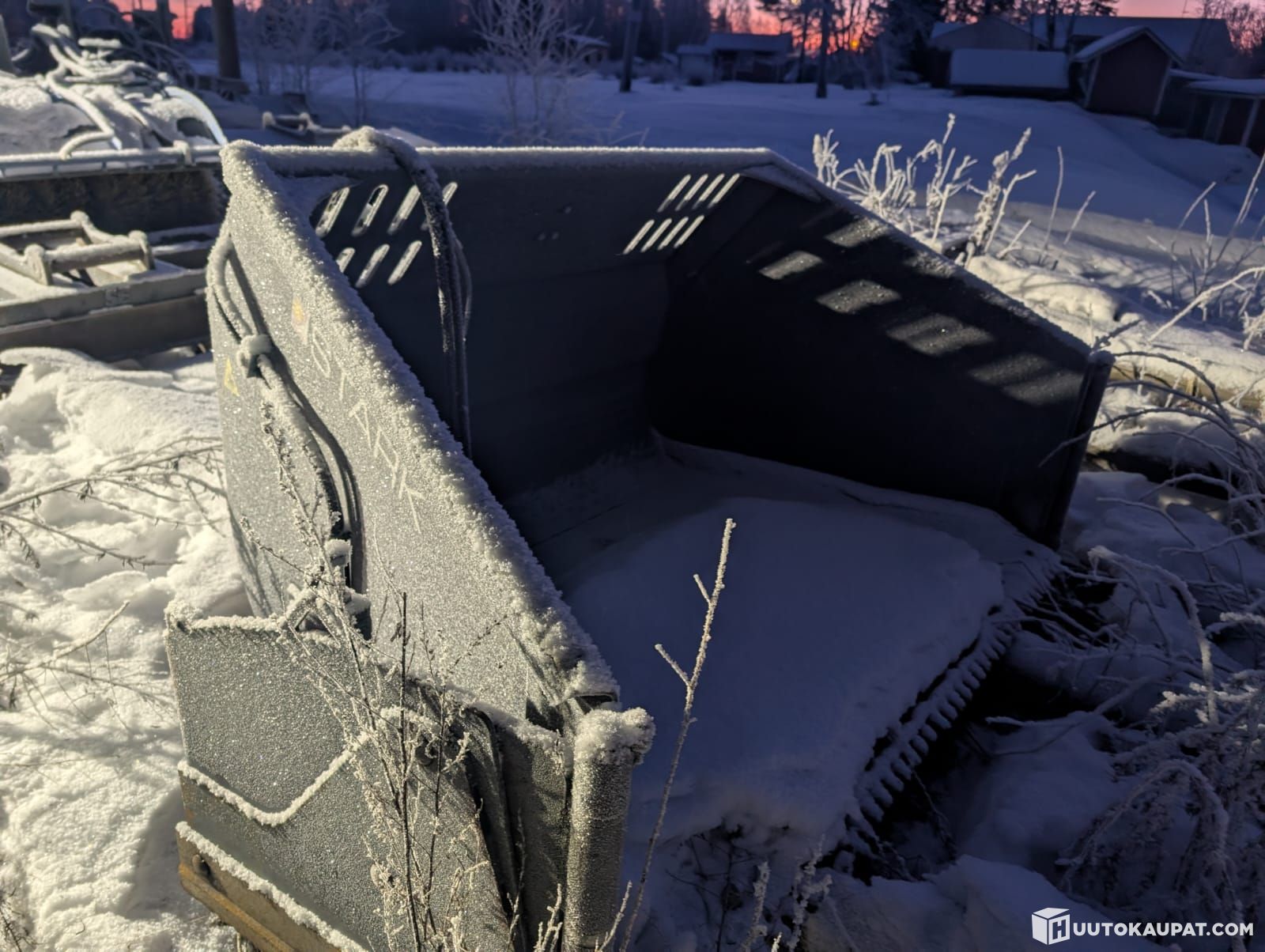 Stark-made wing snow bucket, 230 cm + 70 cm wings, Tornio | Huutokaupat.com
