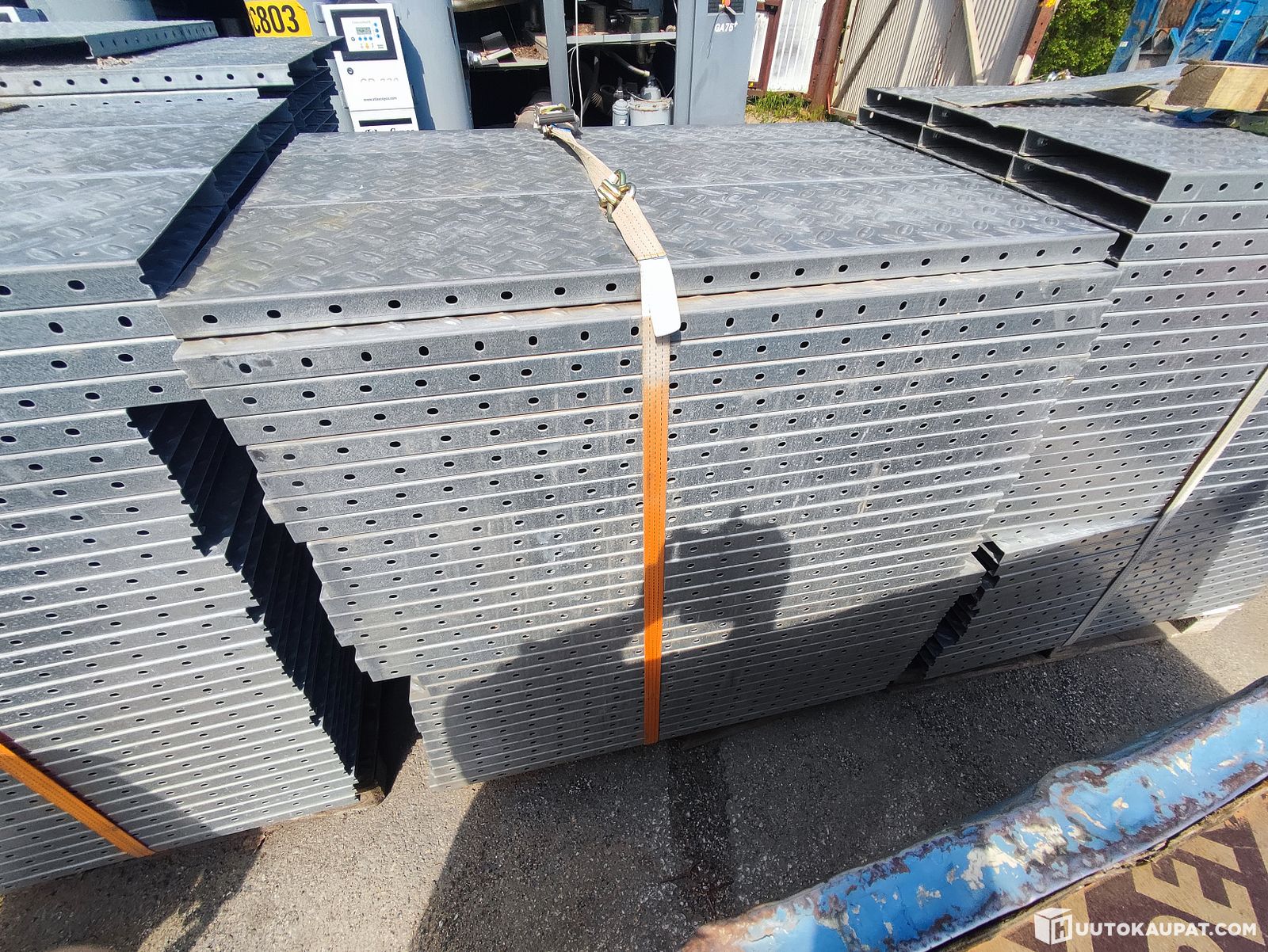 Tasoprofiilia kyynelkuviolla 87 kpl, Kuopio | Huutokaupat.com