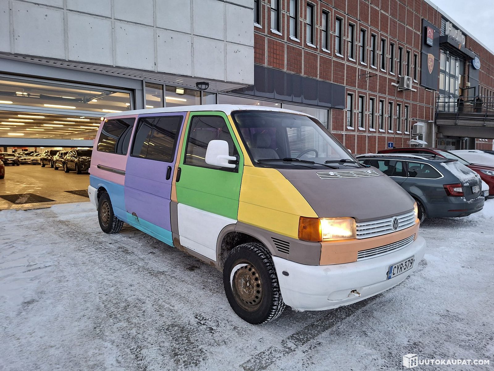 Volkswagen Caravelle, 2000, Helsinki | Huutokaupat.com