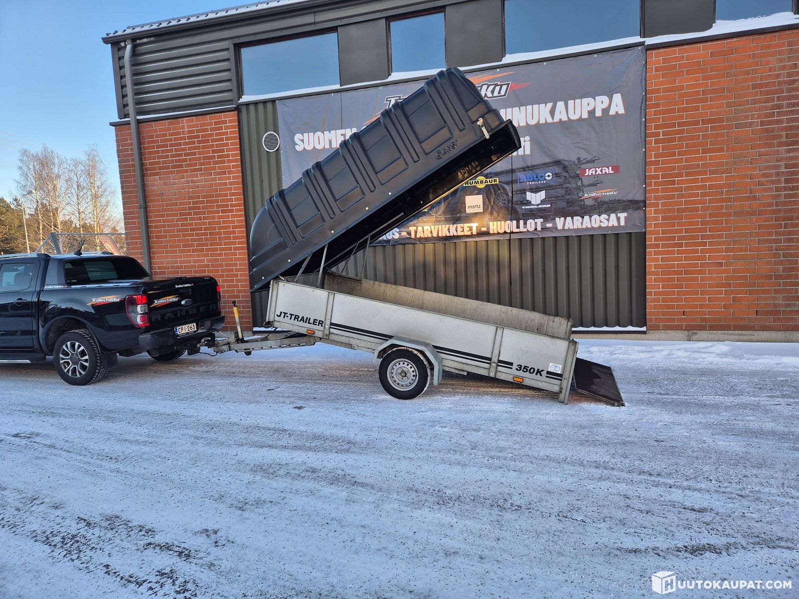 WATCH VIDEO! COVERED TRAILER 1,470 kg, Pirkkala | Huutokaupat.com
