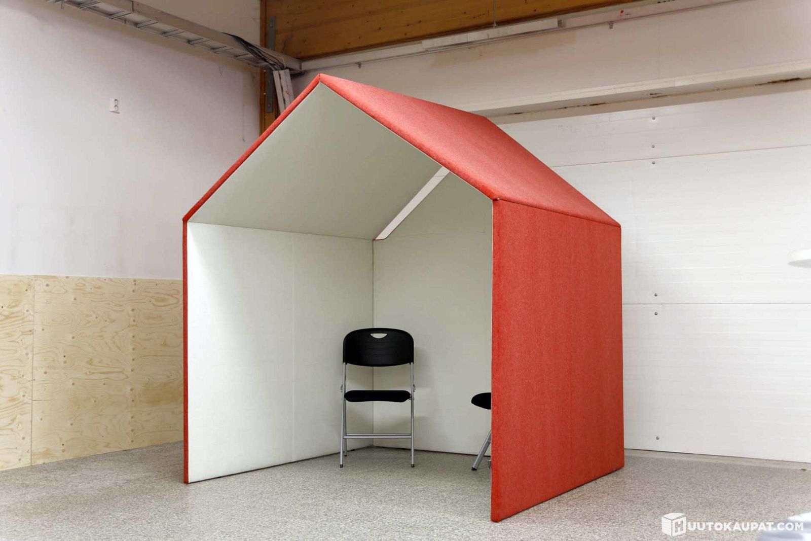 Götessons The Hut -työtila/taukotila. S829, Hausjärvi | Huutokaupat.com