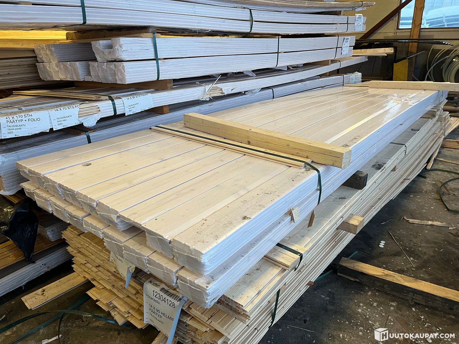 Puutavara sisäpaneeli 15 x 120 STV 498,6 m paketti 12304453, Alavus | Huutokaupat.com