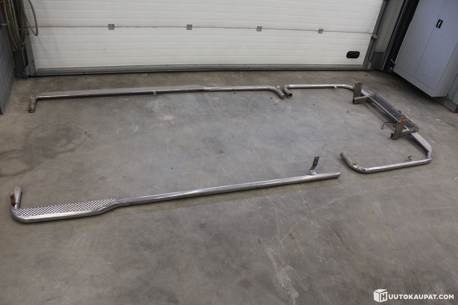 W903 Sprinter RST kylkiputket ja takakulmapalat, Loimaa | Huutokaupat.com