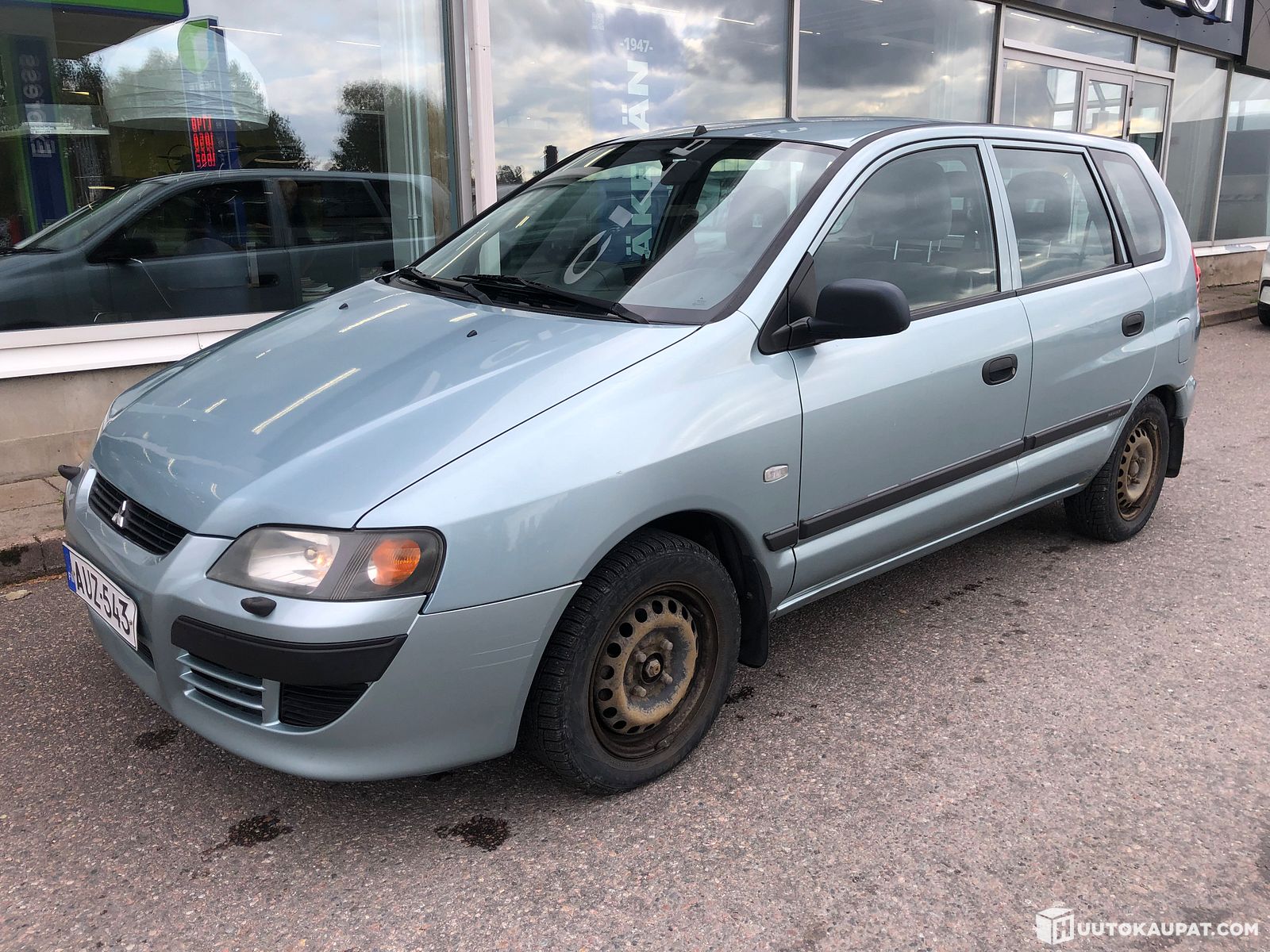 Verwunderlich Mitsubishi Space Star 2004 Ebenbild