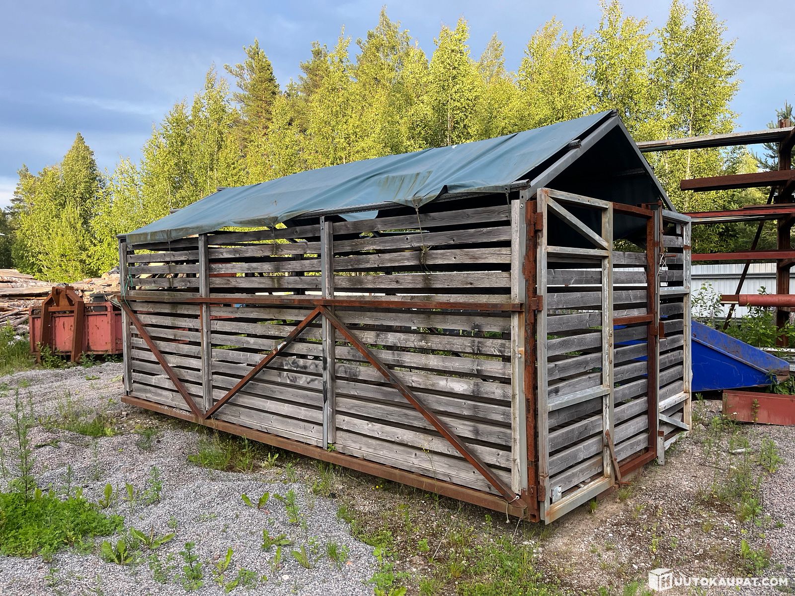 Polttopuun varastointi, kuivatus lava, 2015, Lohja | Huutokaupat.com