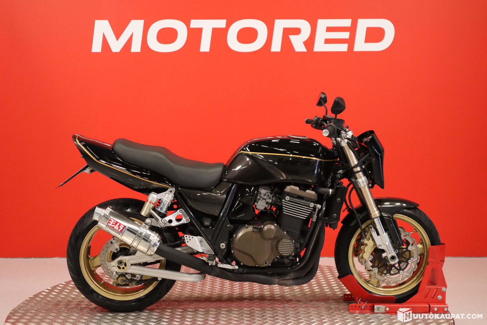 Kawasaki ZRX 1200 S, 2001, 60.000km * Yoshimuran vaimennin, Tokicon jarrut. Katso video ...