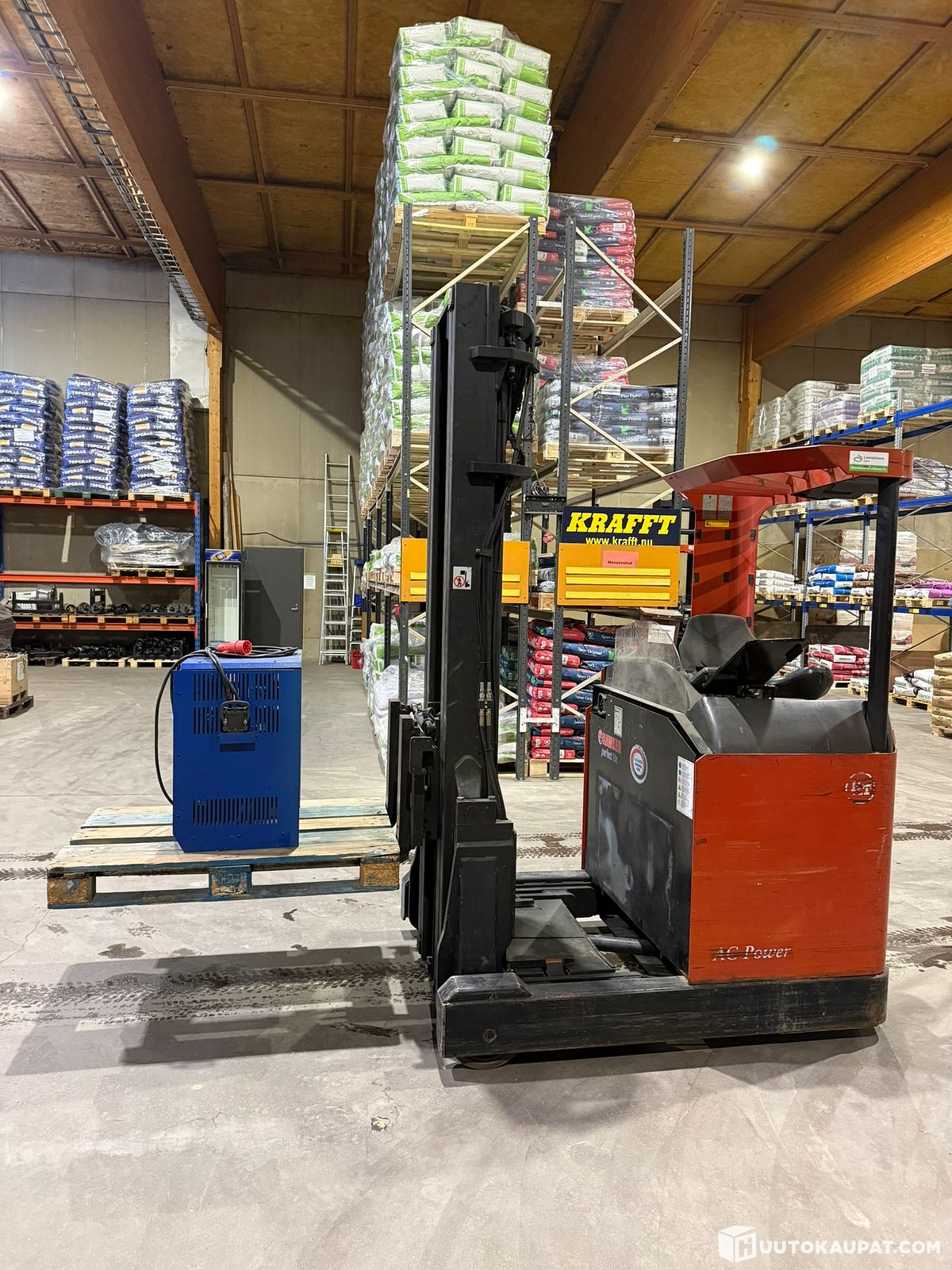 Forklift — BT RR B2/15 reach truck, model year 2001, Lahti ...