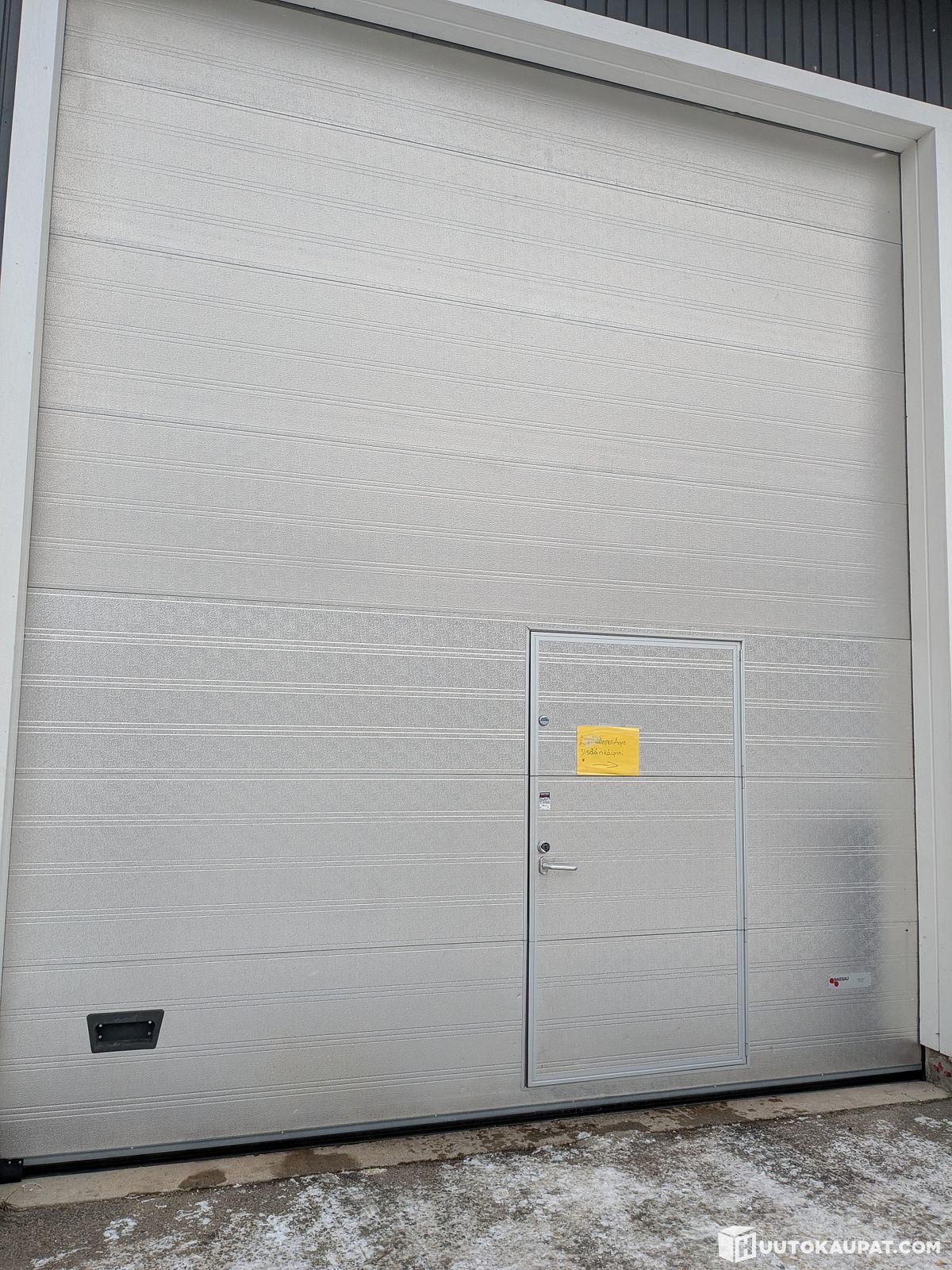 Nassau Nosto-Ovi käyntiovella 405x455, Lohja | Huutokaupat.com