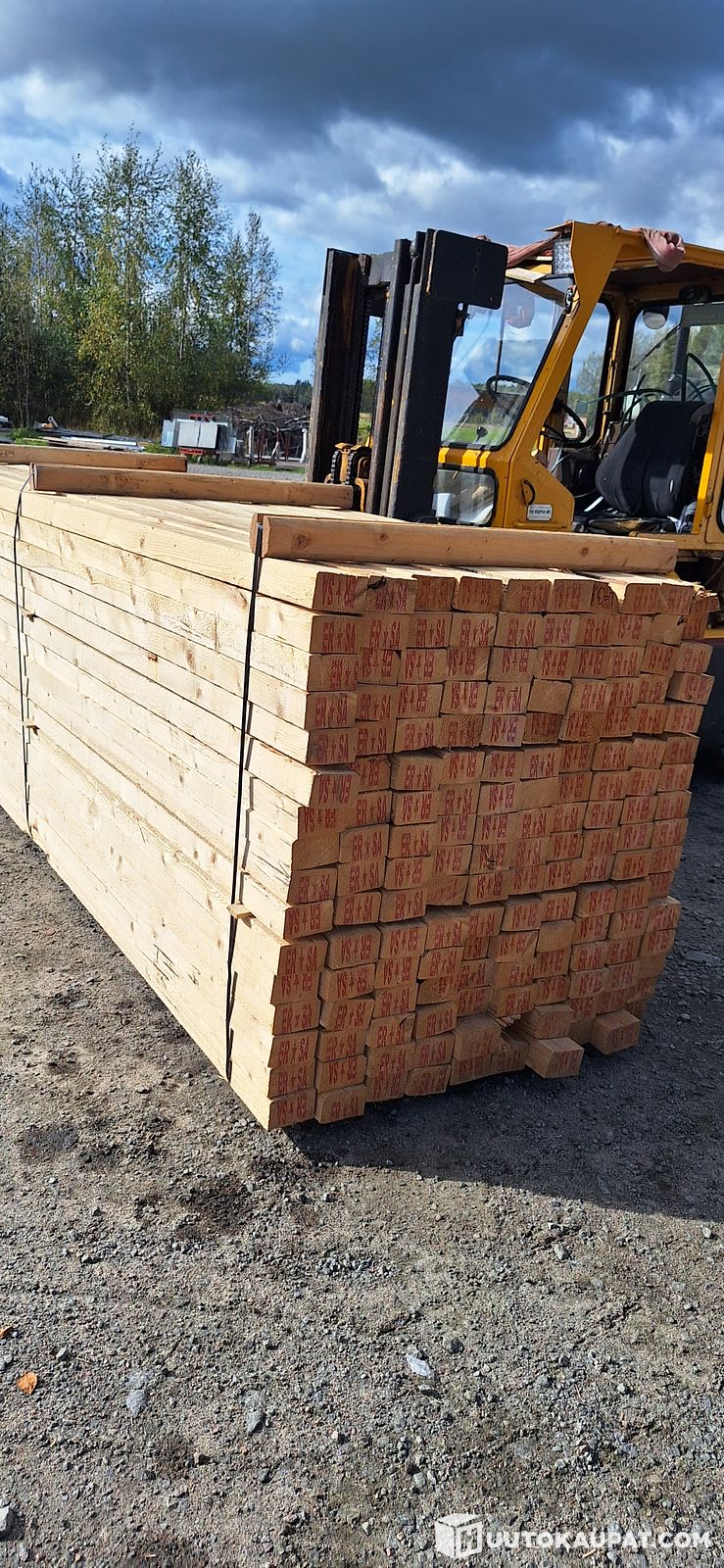 208,8metriä runkotolppa 63x100x3600 58kpl, Kankaanpää | Huutokaupat.com