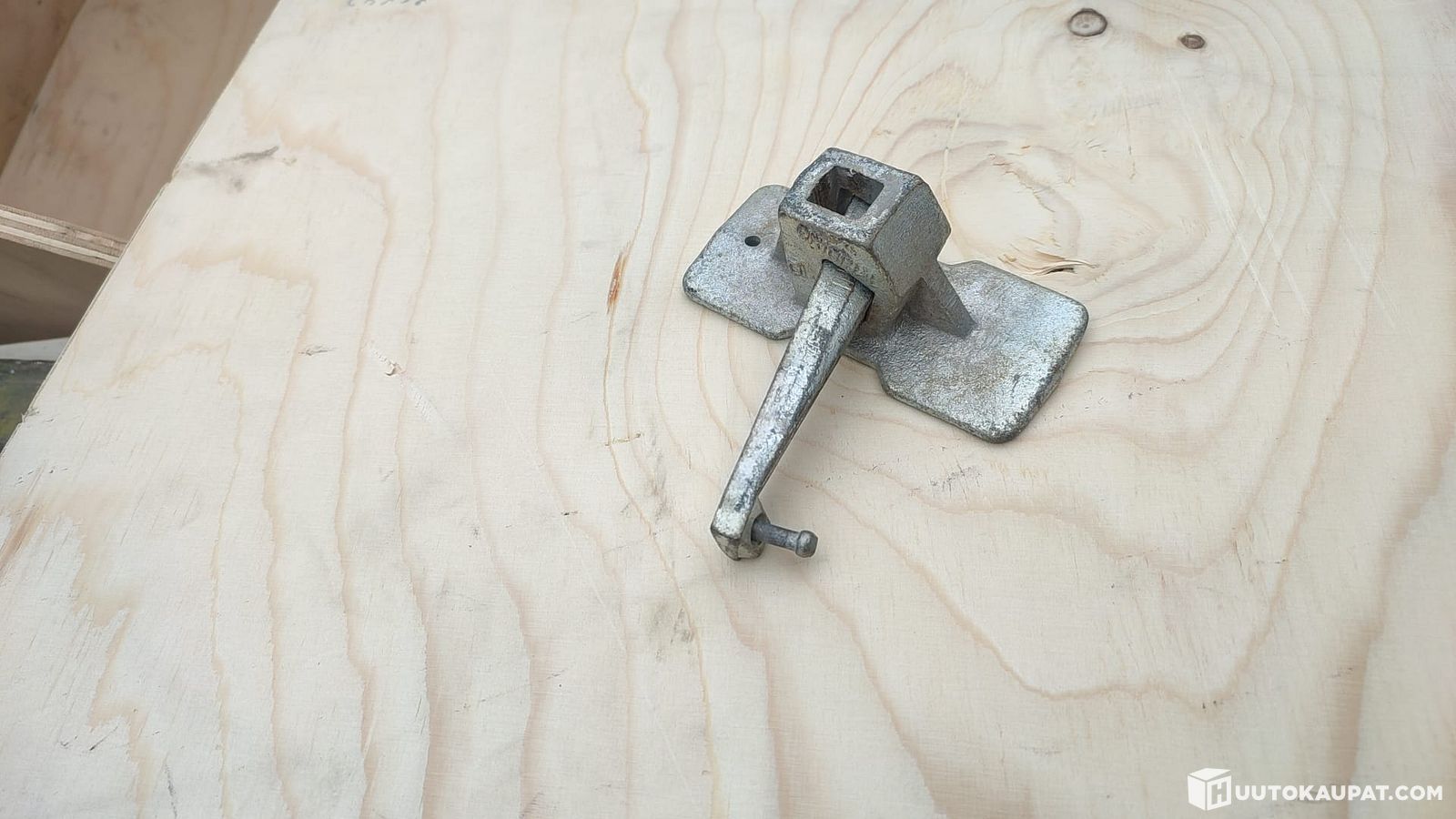 Muottilukko betonitöihin 1000 kpl, Vantaa | Huutokaupat.com