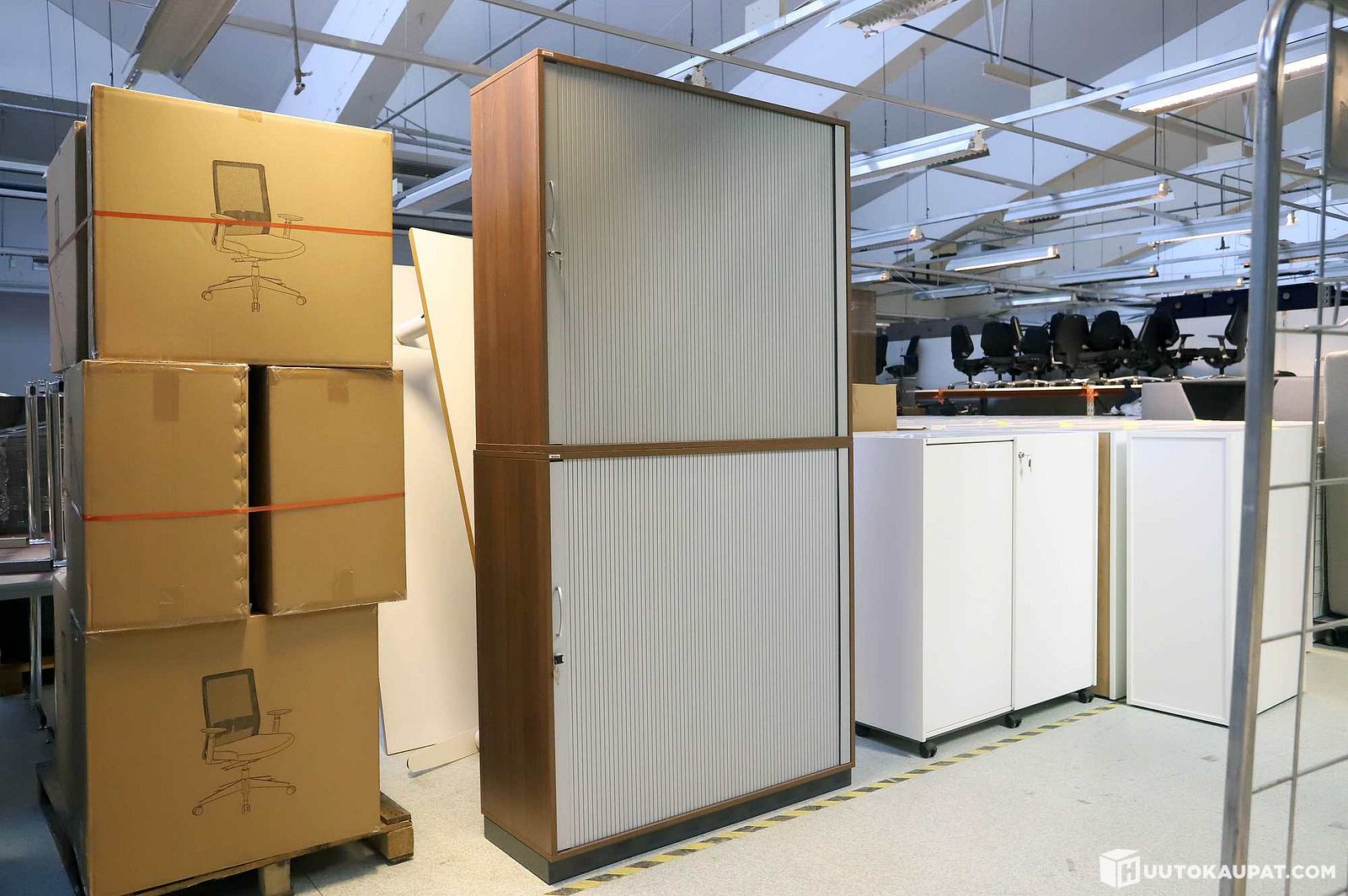 Korkeita Assmann-sivurulokaappeja 2 kpl. PY5417, Helsinki | Huutokaupat.com