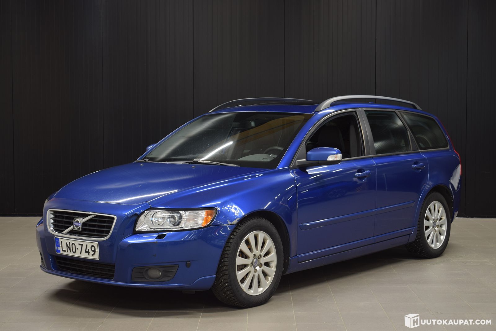 Volvo V50 D5 (180 hv) Kinetic aut, 2008, Hyvinkää | Huutokaupat.com