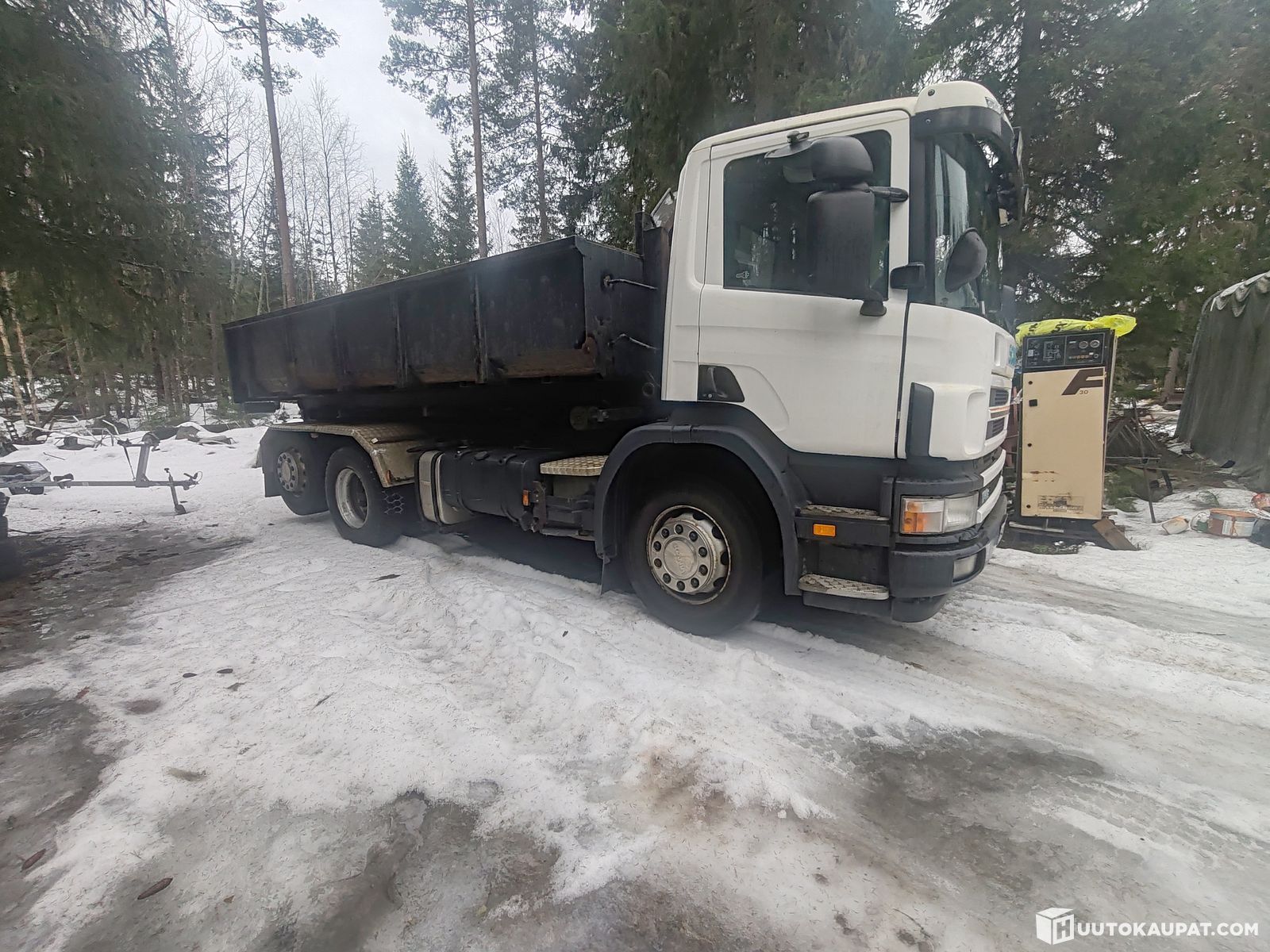 Scania P114 GB6X2 340, 2004, vaihtolavalla, Parkano | Huutokaupat.com