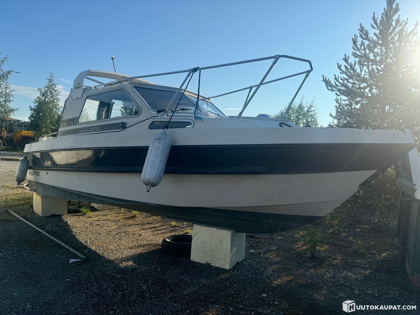 Flipper 700 patrol 7.4l isolohko v8, Nokia | Huutokaupat.com