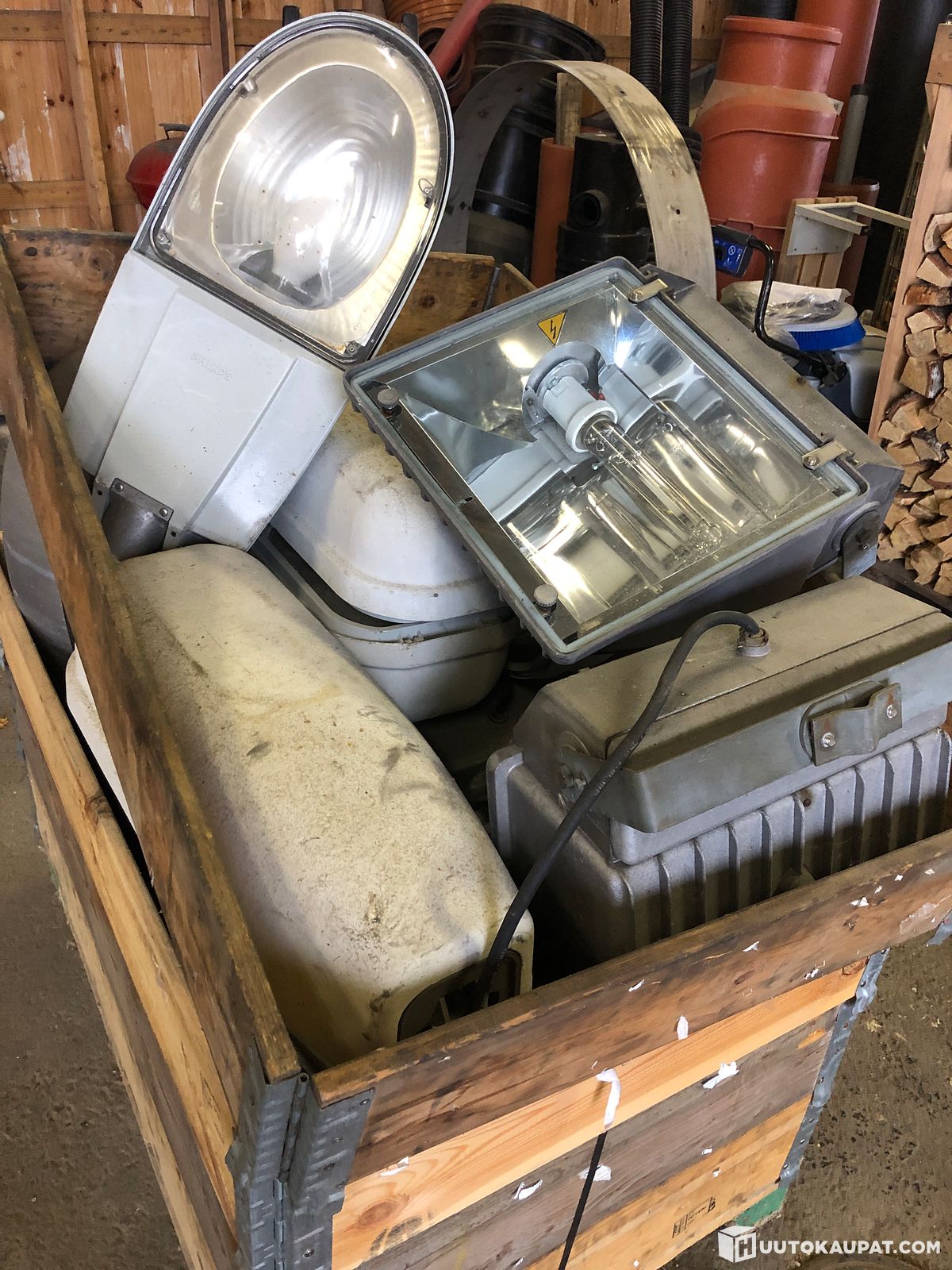 Valaisimia ERÄ 3, Isojoki | Huutokaupat.com