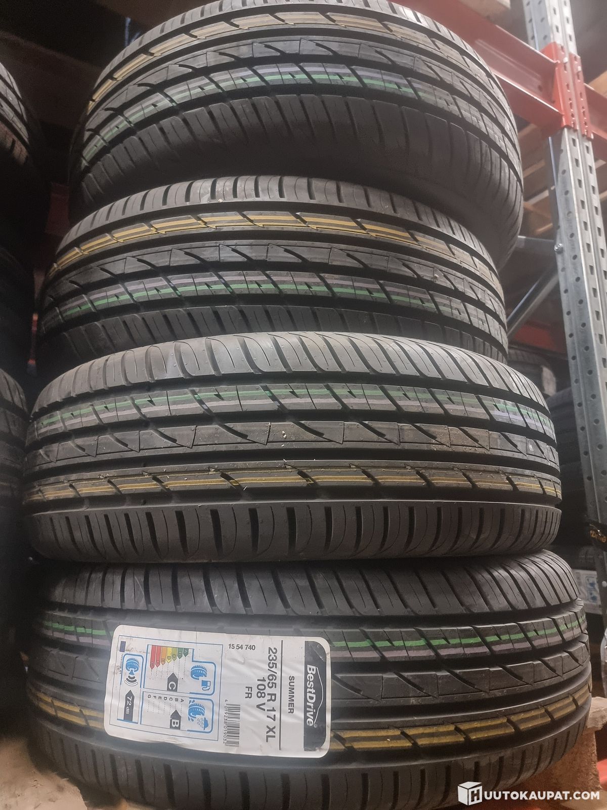 Bestdrive summer 235/65R17 kesärenkaat, Espoo | Huutokaupat.com