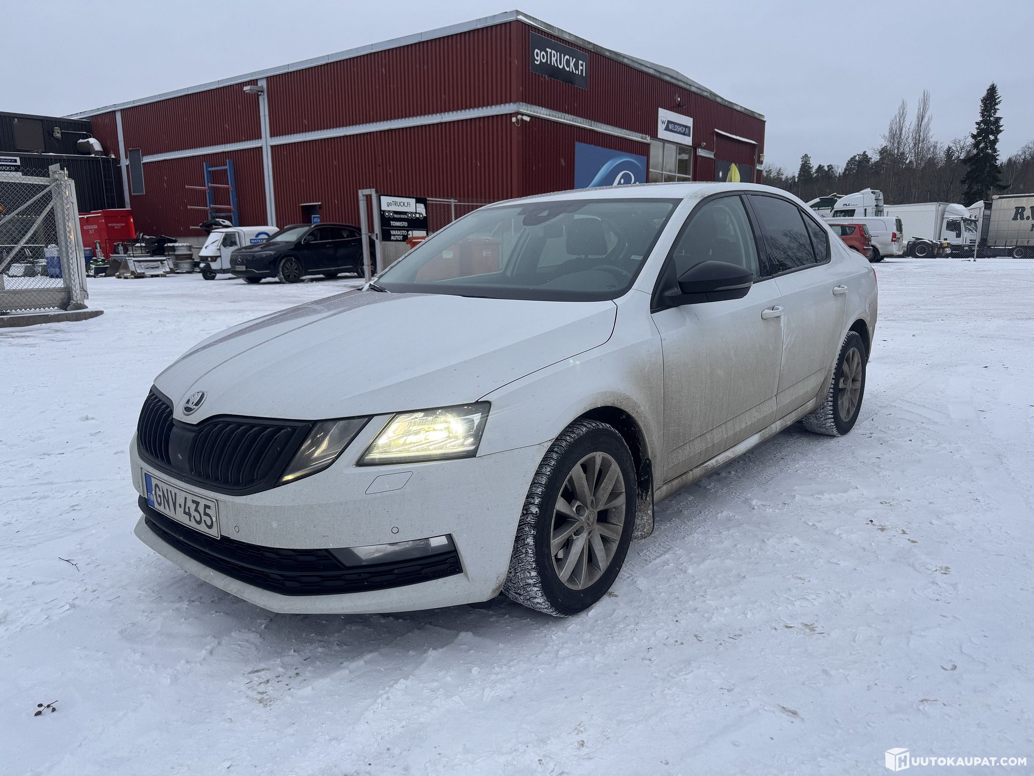 Skoda Octavia rek.no GNV-435 (erä 1400) Autokoulu Oiva Oy konkurssipesä ...