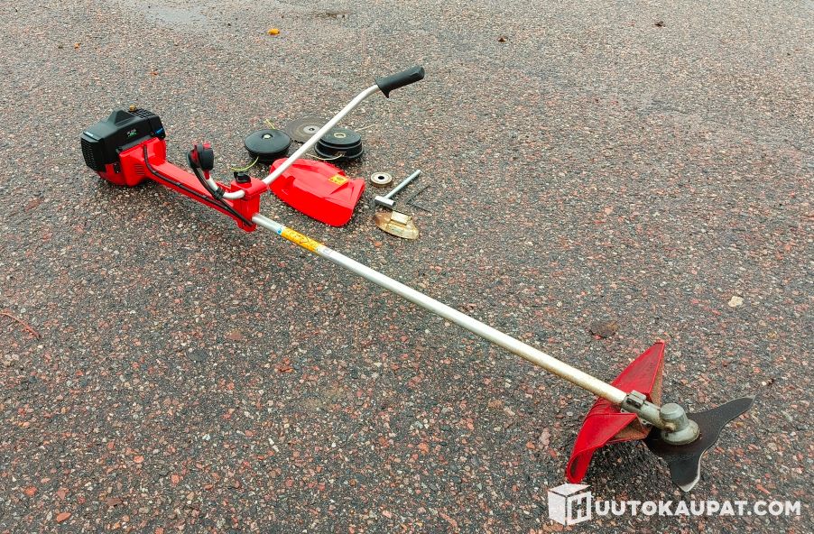 Jonsered GR 2036 raivaussaha / trimmeri - Piha ja puutarha, poistotuote, Salo | Huutokaupat.com