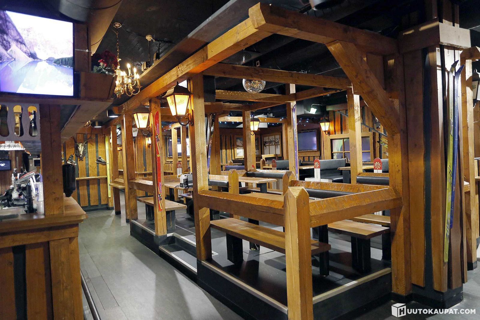 Heavy framework / beams 62 m (15×15 cm and 15×20 cm beams). HBB1652 ...