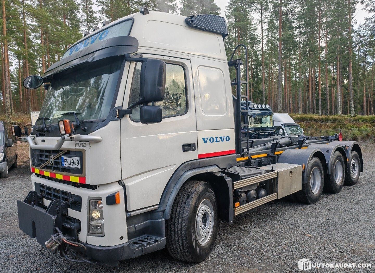 Volvo FM12 koukkuauto auravarustuksella & Euro5+. 2006, 566000km, Pori ...