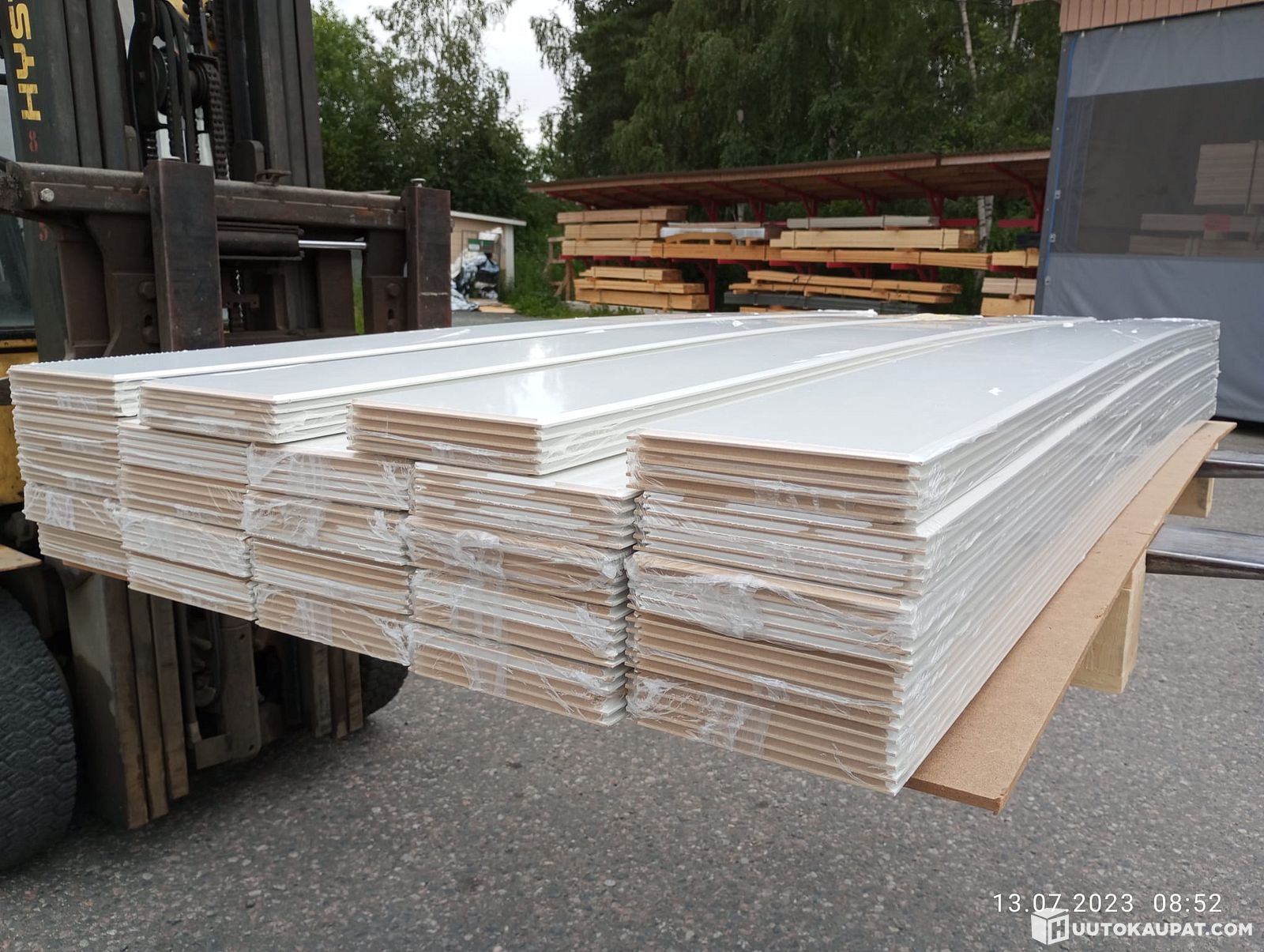 MDF sisustuspaneeli, Puoli Kiiltävä Valkoinen 8x185mm STP-0, Alavieska ...