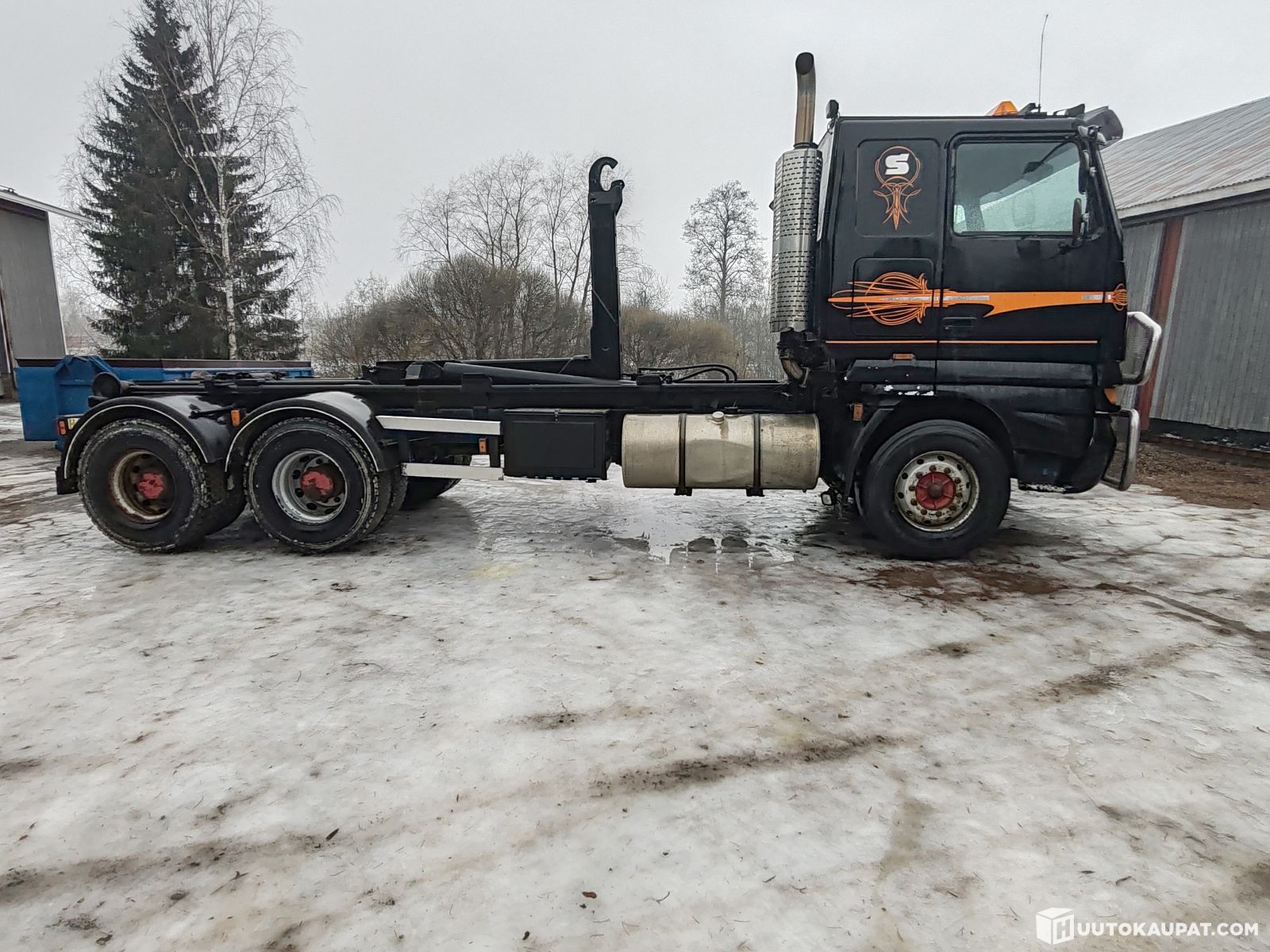 Sisu E14 koukkuauto korjattavaksi/varaosiksi, 1997, Huittinen ...