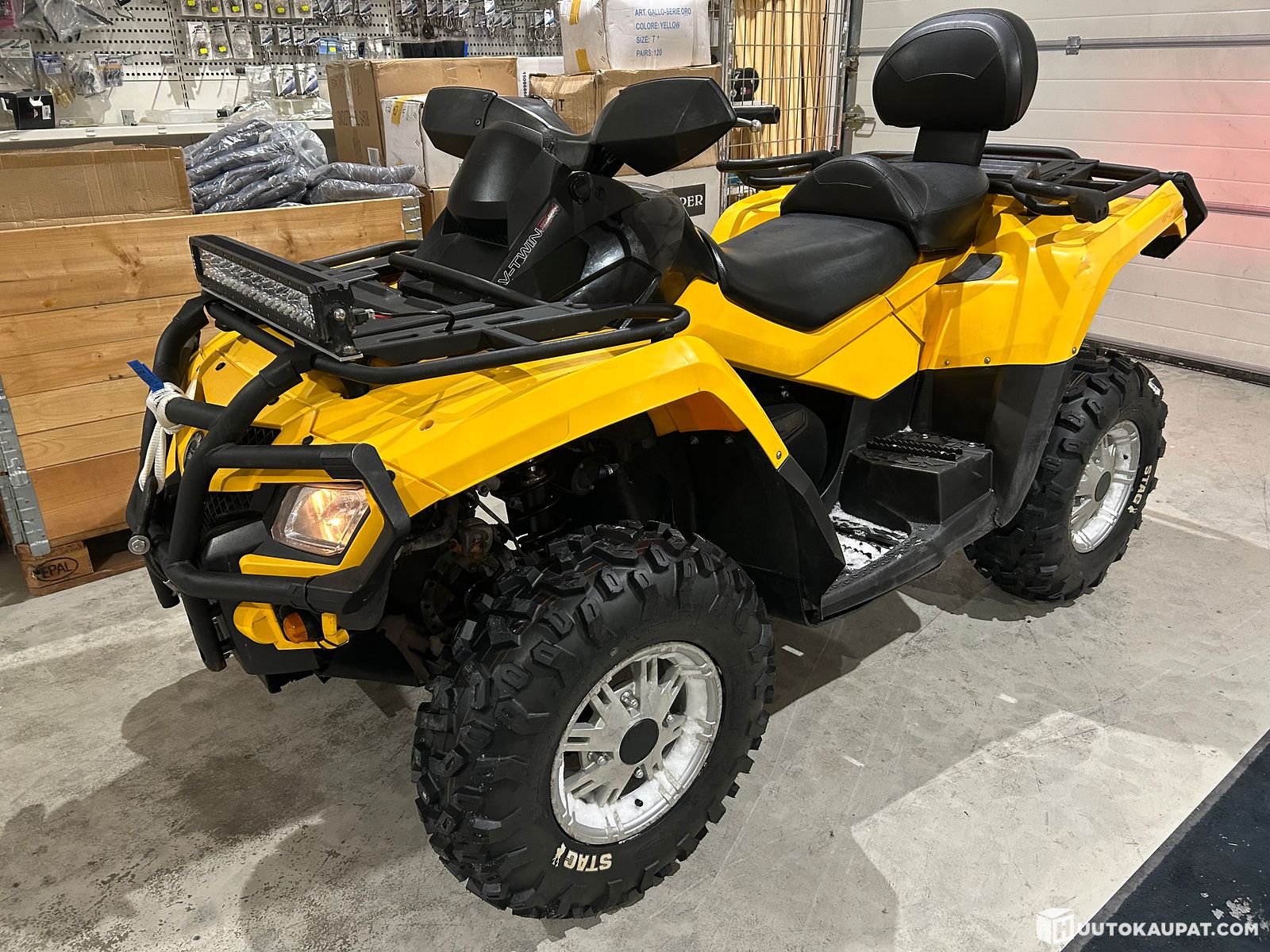 Can-Am Outlander Max 500 V-TWIN EFI 4x4 maastomönkijä hyvillä ...