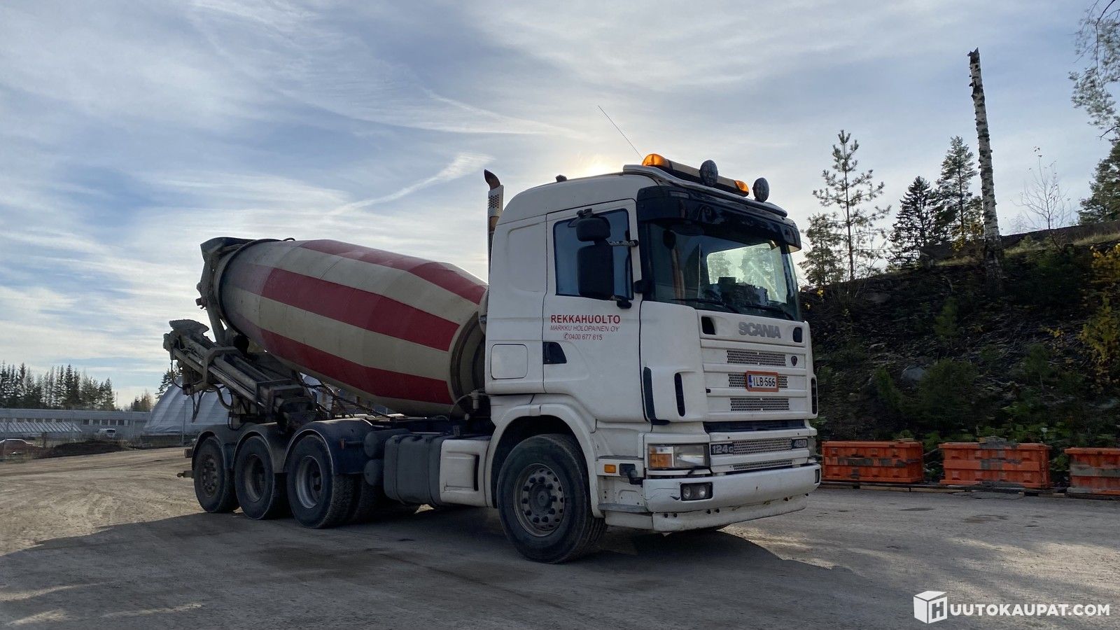 Betoniauto Scania R 124 G 8x4, 2004, Varkaus | Huutokaupat.com