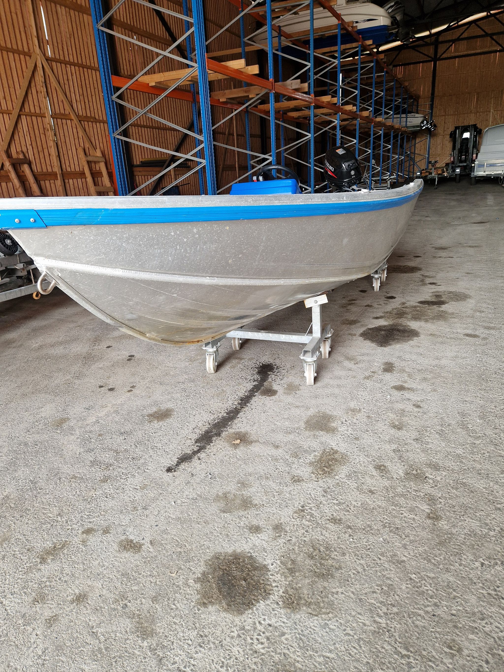 Veneet | Huutokaupat.com