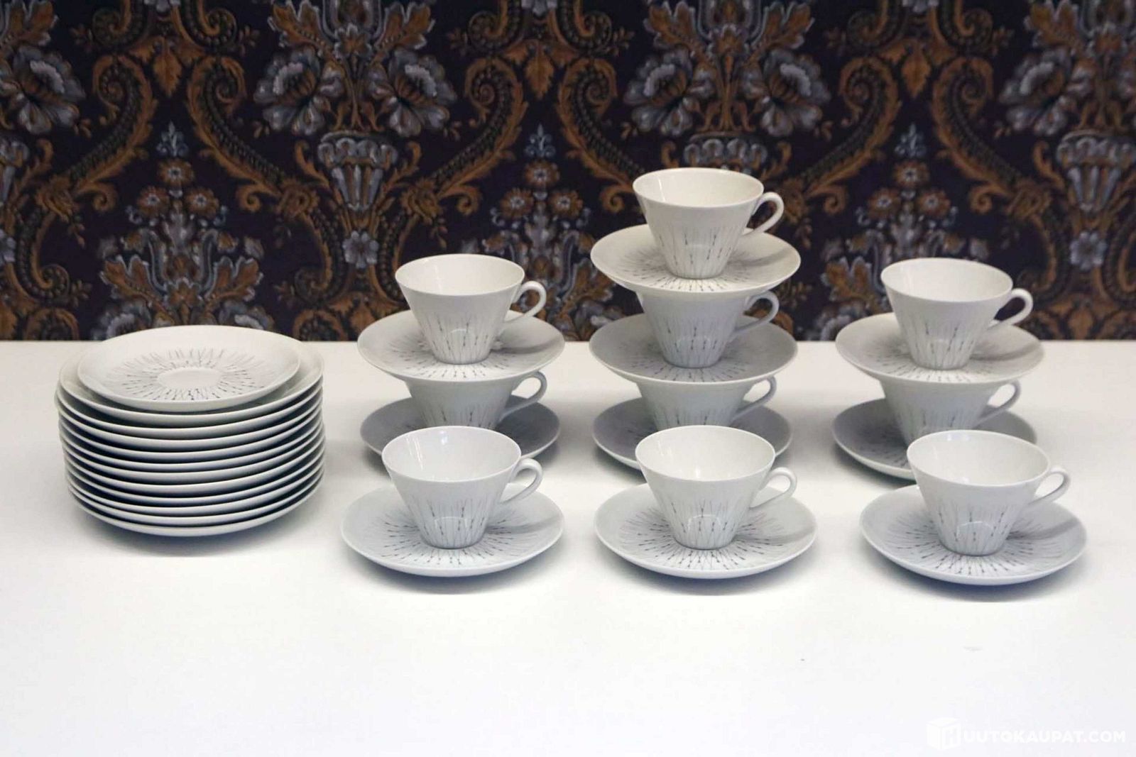 Arabia Stella, 32 kpl - Raija Uosikkinen. LSL5969, Riihimäki ...