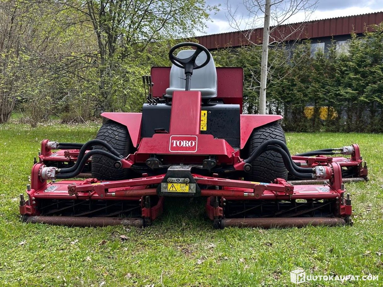 Ruohonleikkuri, ajettava kelaleikkuri TORO Reelmaster 4000-D, Lohja | Huutokaupat.com