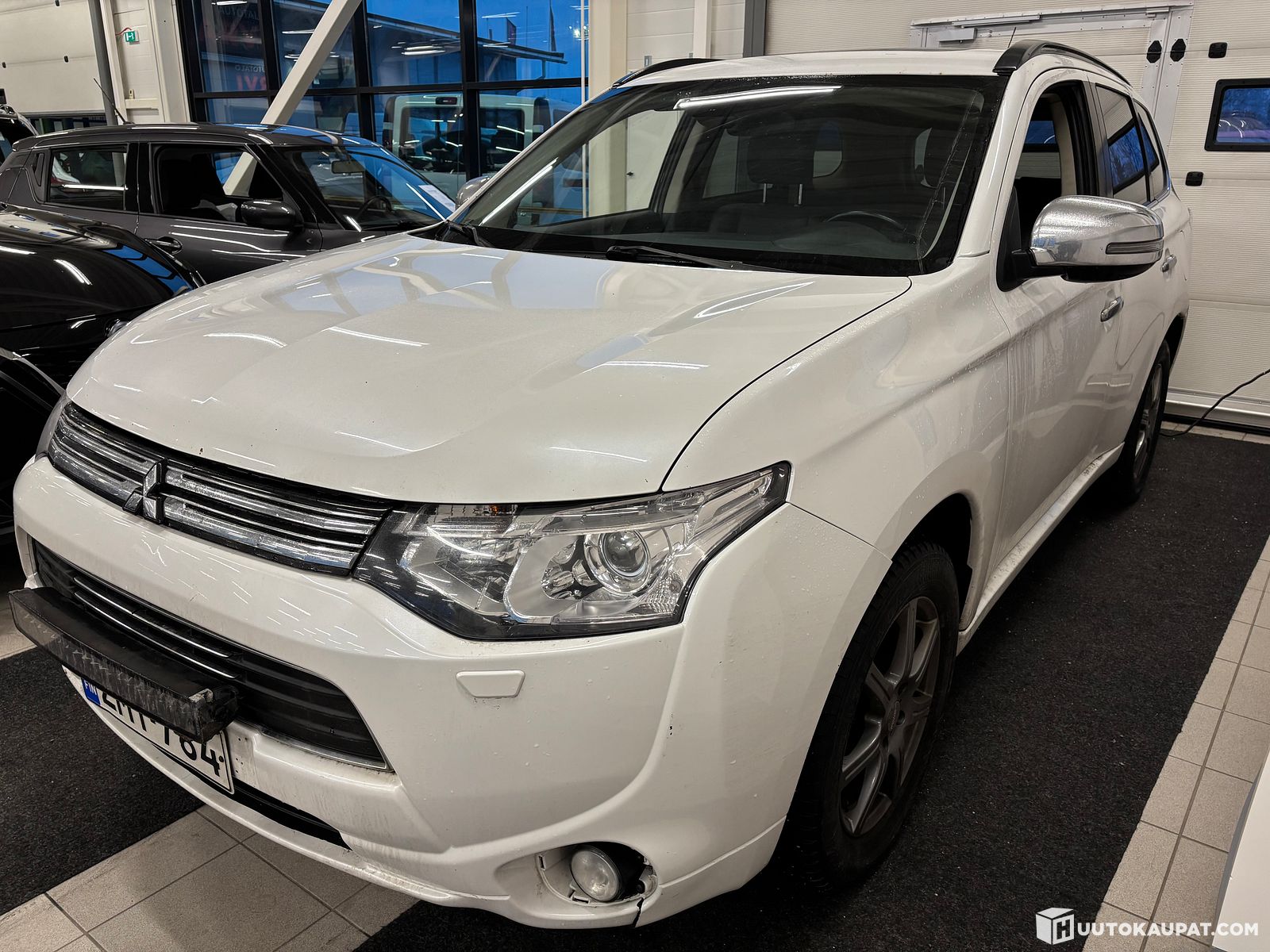 Mitsubishi Outlander PHEV Instyle Navi 4WD 5p, 2014, Helsinki ...