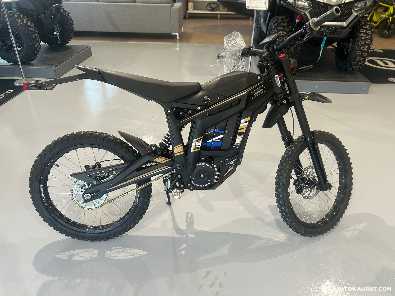 Talaria Sting sähköinen motocrossmopo rekisteröity 05/24 ajettuna 396km ...