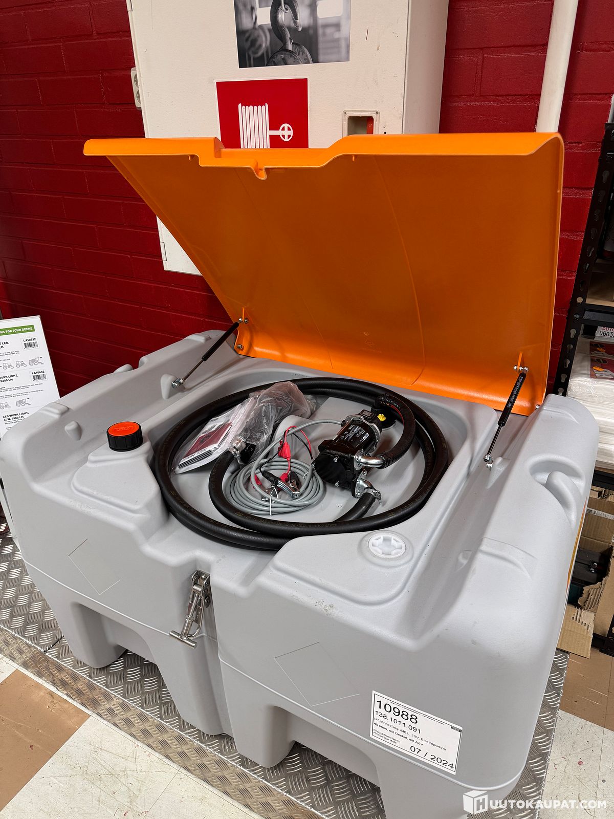 Kuljetussäiliö DT-Mobil Easy 440 l 12 V, Kiuruvesi | Huutokaupat.com