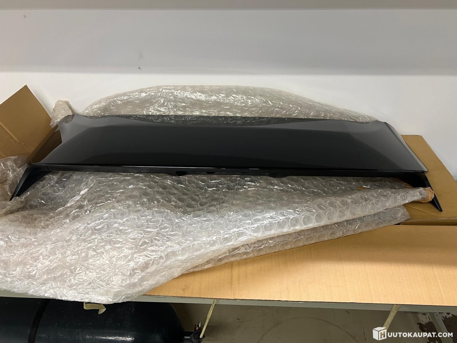 Mitsubishi Eclipse Cross 2024 standard rear spoiler, Jyväskylä ...