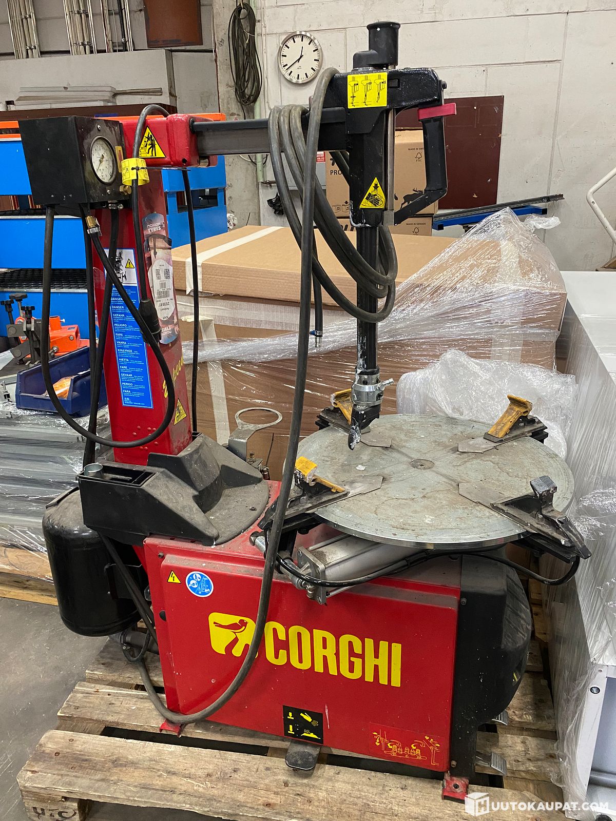 84. Rengaskone, Corghi A2015 TI DV, Helsinki | Huutokaupat.com