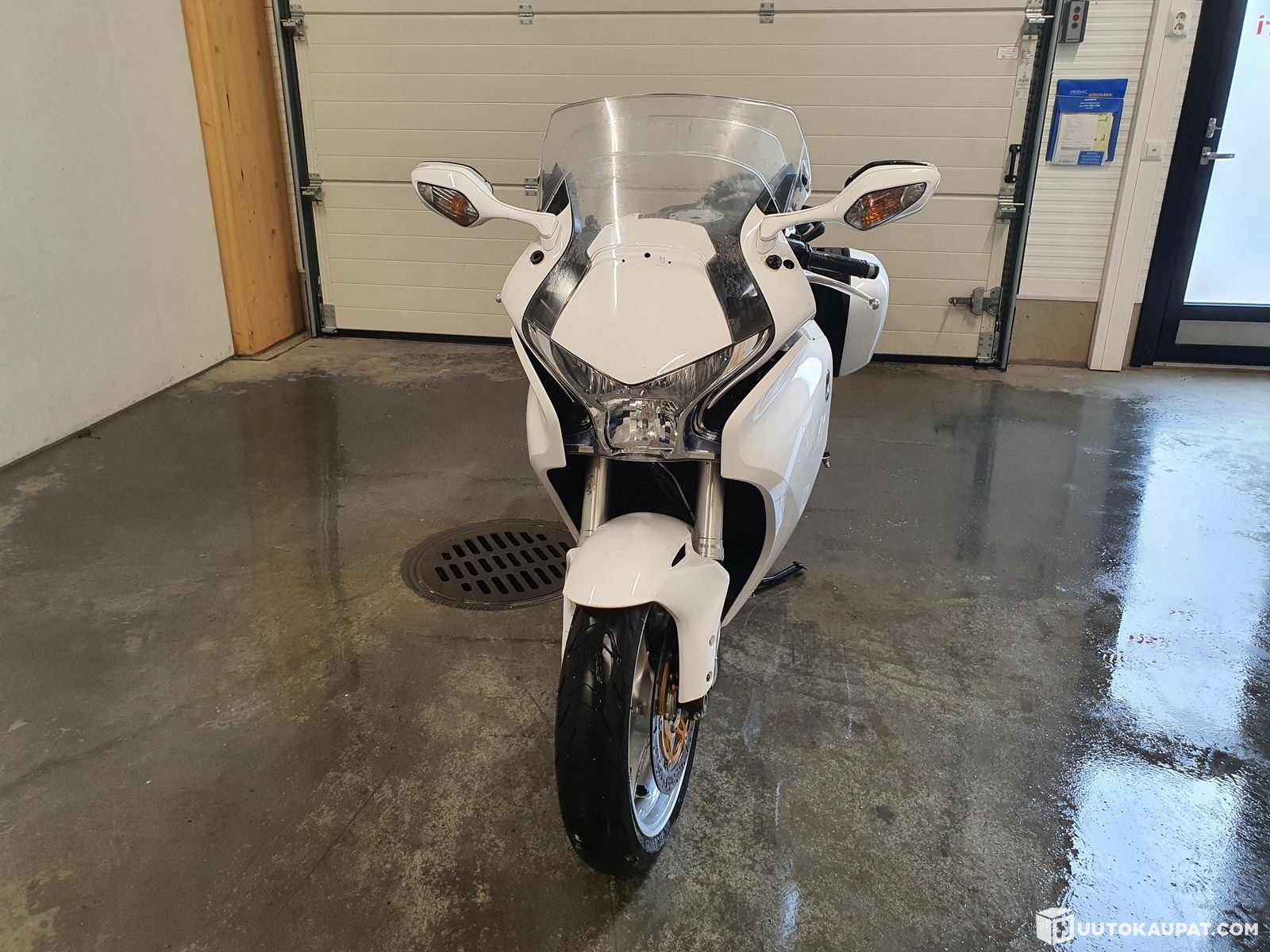 21-CIG, Honda VFR1200F, 98744 km, Järvenpää, Järvenpää | Huutokaupat.com