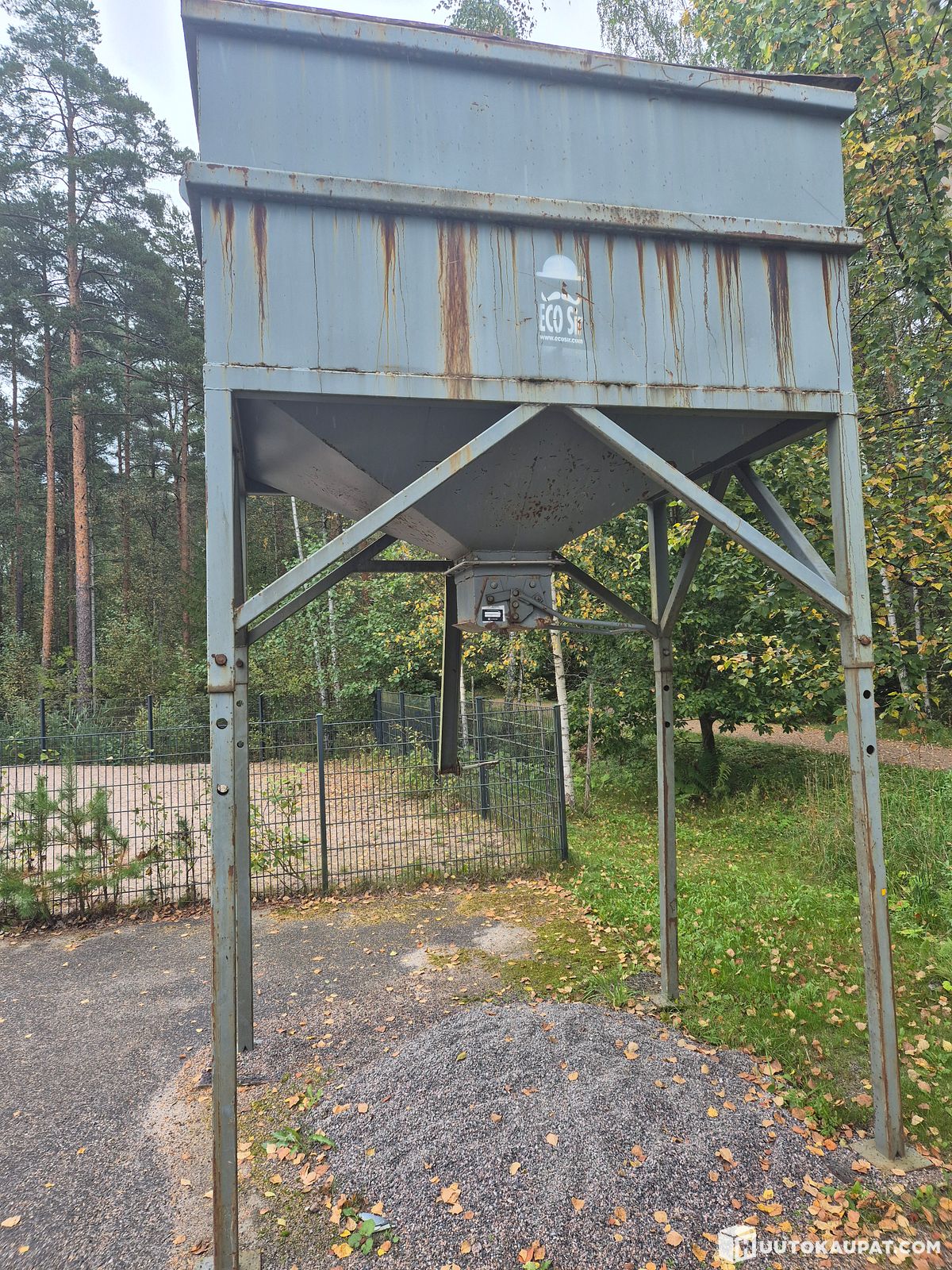 Hiekkasiilo, 5 kuution siilo, Espoo | Huutokaupat.com