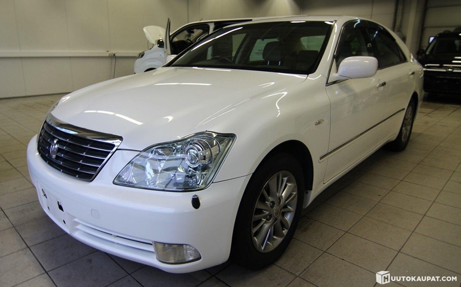 Toyota Crown Royal Saloon 3.0 V6 bensiini automaatti, 2005, 135 758 km ...