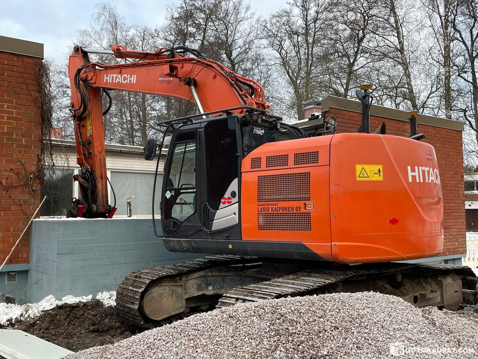 Hitachi 225USR LC-5B, 2015, Vihti | Huutokaupat.com