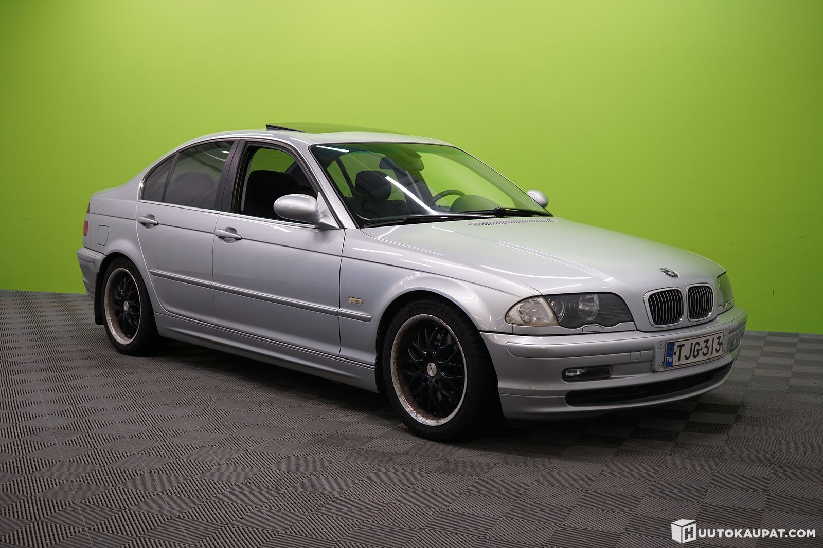 BMW 330, 2000, Jyväskylä | Huutokaupat.com