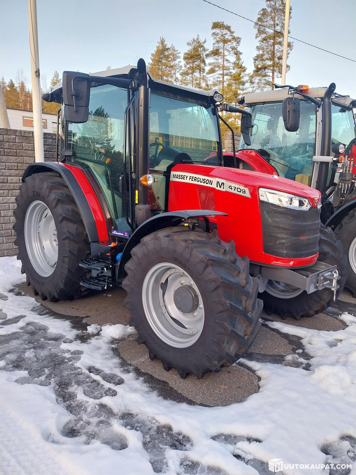 Uusi Massey Ferguson 4709M (66kW 90hv), "Tapanin huuto", 2022, Lohja ...