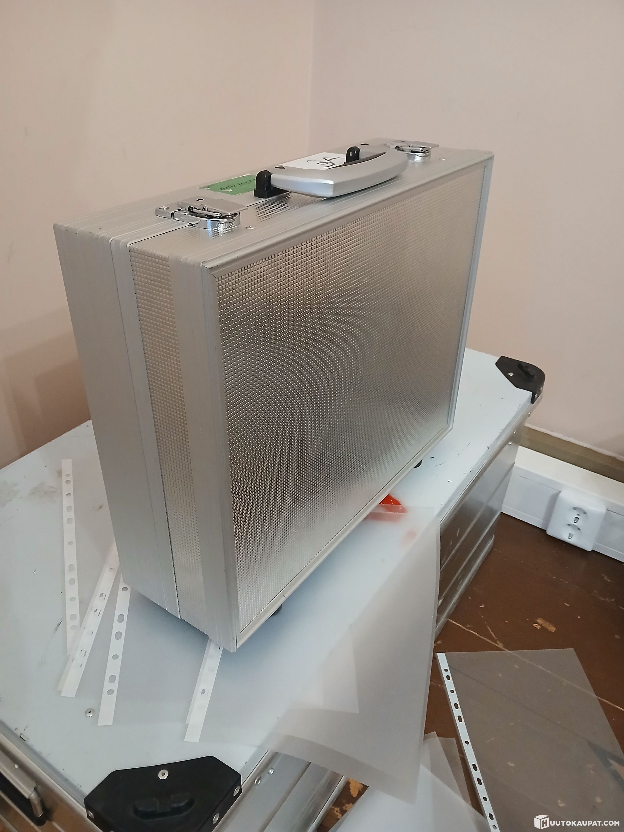 Siemens Sentron 3WL circuit-breaker test kit, Rauma | Huutokaupat.com